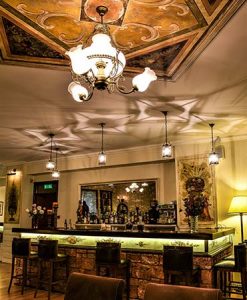 Likoria – Το ξενοδοχείο Λυκώρεια, 4 αστέρων, λειτουργεί στην Αράχωβα ...